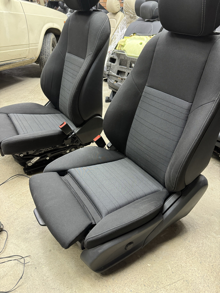 Sideniya w205 sotiladi 550 $