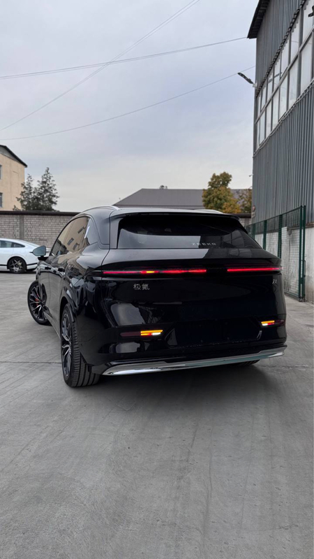 New 2025 Model Zeekr 7X dual motor в наличии