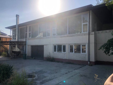 Нотурар 4 сотих ер майдони 2 этаж 400 кВдан курилиш майдони