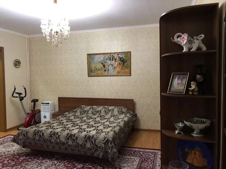 Сдается квартира в Яшнабадском районе 1 комнатная