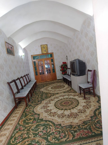 Срочний сотилади