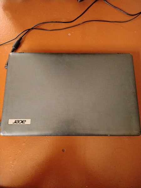 Noudbook sotaman acer core i3