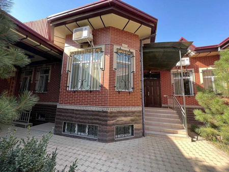 V2387 ПРОДАЕТСЯ ДОМ 4,4 соток 4 комнат Заезд для двух машин
