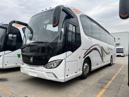 Автобус 51 мест