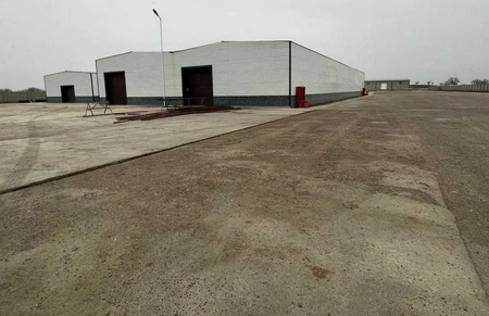 Продаётся частная 8 га. производственная база.