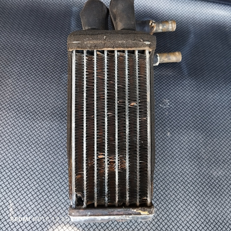 Damas pechka radiator