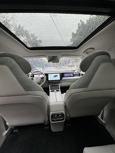 Leapmotor c11 Premium 510км. Белый салон. Почти новая.