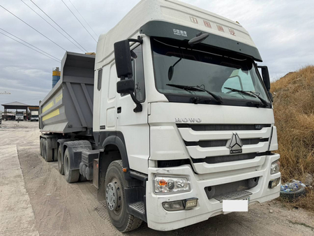 HOWO A6 Sinotruk\\nТягач ва полуприцеп комплект сотилади \\nТягач 2018 Йил