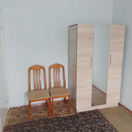 Икки хонали уй ижарага берилади. Сдаётся 2х комн кв 2 этаж Алпомиш