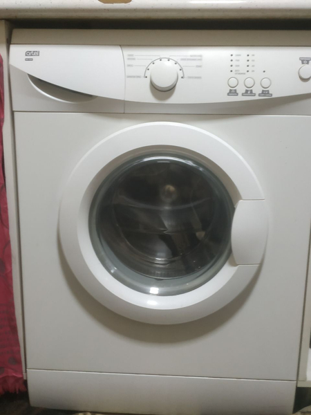 Artel. Stiralka.  6 kg.     Akuratniy. Ishlatilgan.