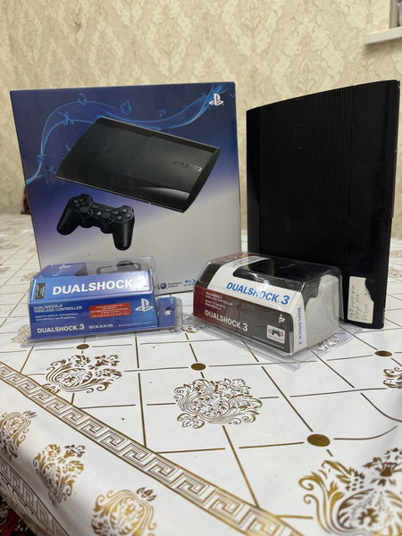 Ps3 super silim 500gb 74ta oyini bilan
