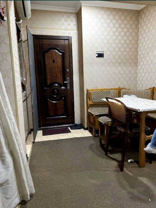 Юнусабад Ц5 3/5/9 срочна сотилади