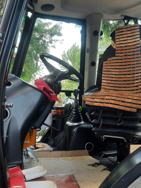 ЖСБ JCB 3СХ сотилади