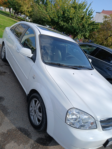 Lacetti 2013 srochna sotiladi