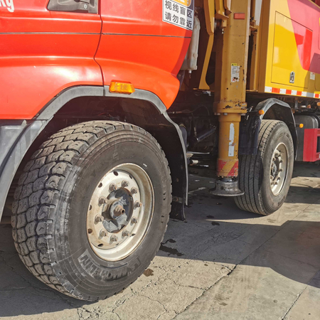 Продаю автобетононасос Сани 63м