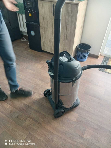 строительный пылесос  GOODYEAR 1400W 30L