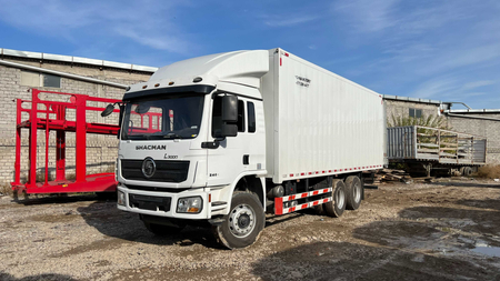Фургон SHACMAN L3000 7.5 метр (2х спални) шторка