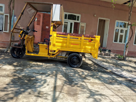 Elektroni sukuter gibrit