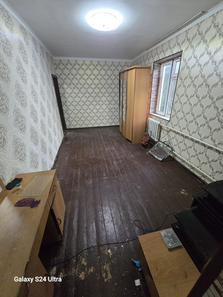 #566 Чилонзор Домбробод 1/2/2, 40 м2 квартира шошилинч сотилади