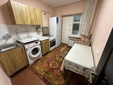 Близко к Максим Горького метро, мебель и техника