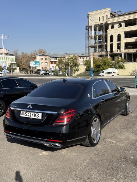 Услуги авто Mercedes 222 Maybach, Toyota 200