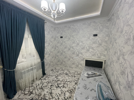 Квартира сотилади самкоч 3 этаж  76 кв  3 хоналик