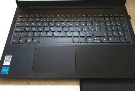 Lenovo yengi noutbook 8 ozu 256gb srochna sotladi