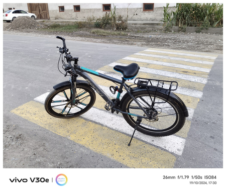 Velosiped Bonvi sotiladi.