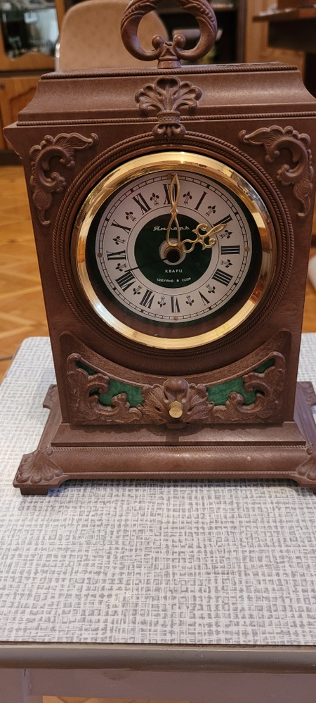 Часы настольные-Янтарь(СССР)