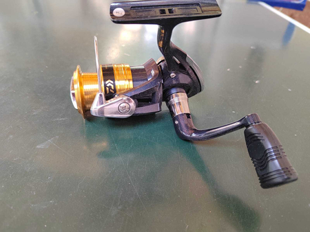 Катушка Daiwa sweepfire 2000