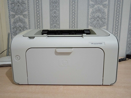 Принтер HP Laserjet P1005 в отличном состоянии.