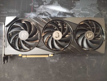 Продам RTX 4070 Super Gaming X Slim [состояние новое почти]