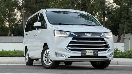 JAC M4 Ligota tugayabdi xarid qilishga shoshiling
