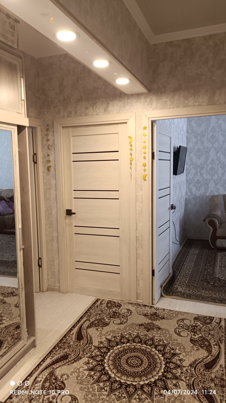 Продаю свою 3 комнатную. 3/3/4. Авиасозлар 4. Яшнобод метро