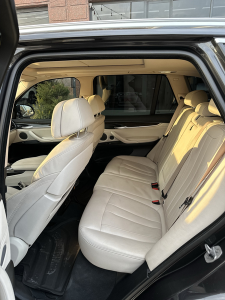 Bmw x5 gibrid sotilad