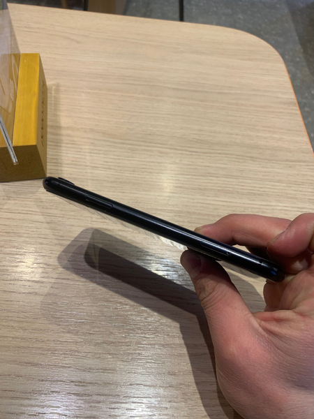 Iphone xr 64 talik