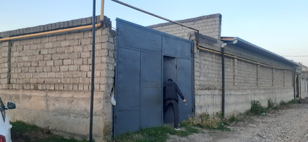 Yer sotiladi nazarbek textil 12 sotik