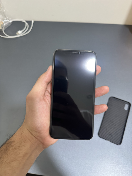 Iphone xs max sotiladi