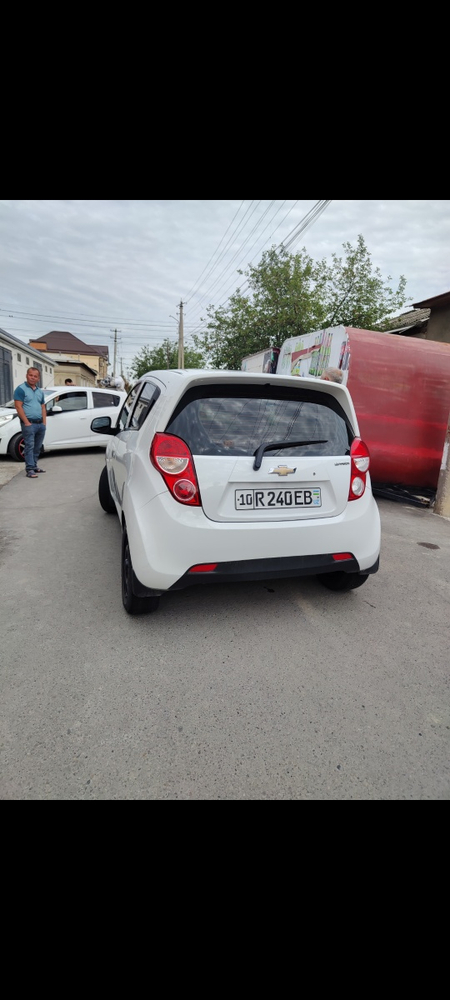 Spark srochni sotiladi