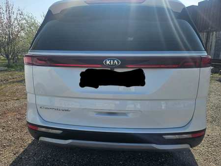 Kia carnival 2021
2021- yil
Rangi oq jemchuk 
Motor 3.500 cm kub