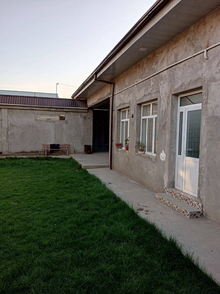 Продаётся часть участка 2 сотки Зангиота Богзор
