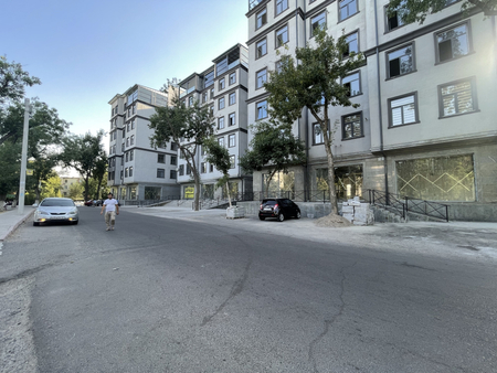 Продажа 1 го этажа Мирзо Улугбек 378м2 Новостройка бывшая Налоговая