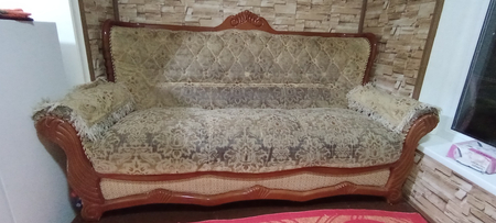 Ishlatilgan divan, krovat