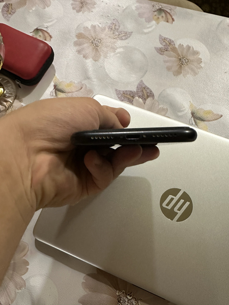 Iphone xr оригинал