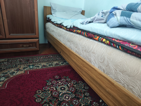 Кровать для спальни