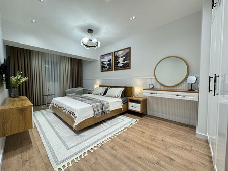 Ойбек 3 комн. Студия. 70м². Люкс.