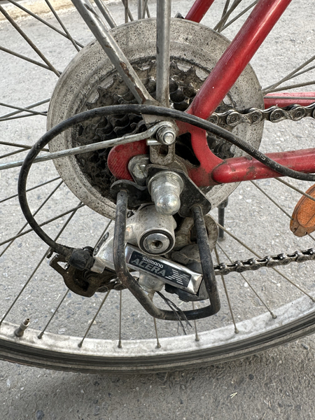 Shimano velosiped sotiladi
