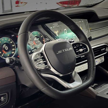 Саёҳатлар учун кенг va qulay бўлган — JETOUR X90 PLUS.
