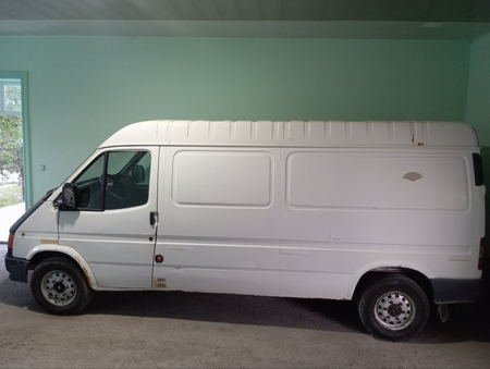 Ford sotiladi 15 baza