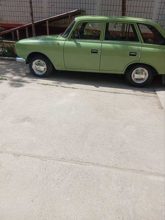 Коллекционный  вариант  автомобиля  иж  комби